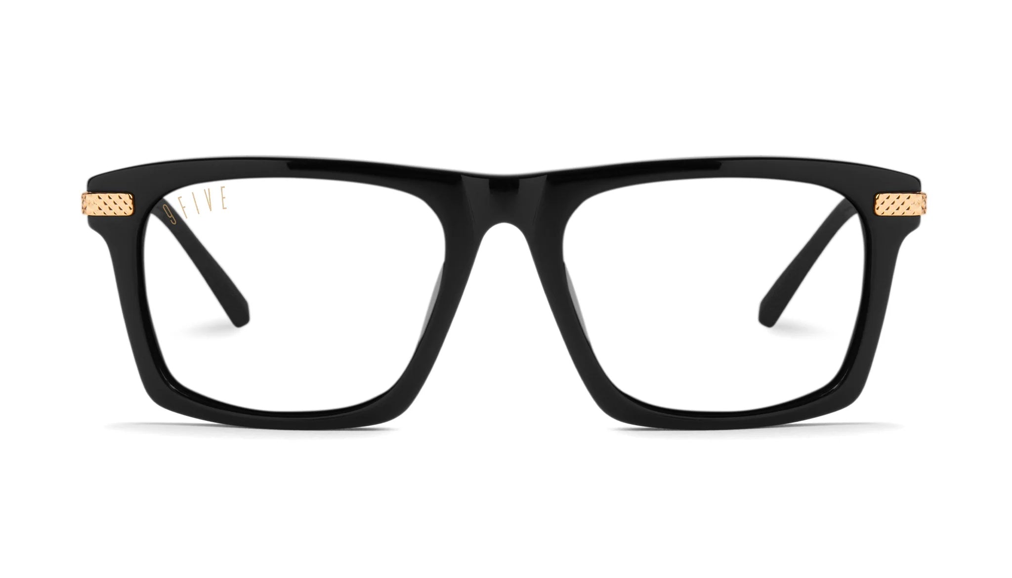 THREE – Nova Optix